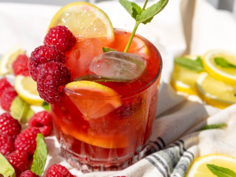 Raspberry Mojito Mocktail Recipe - Anuri's Kitchen