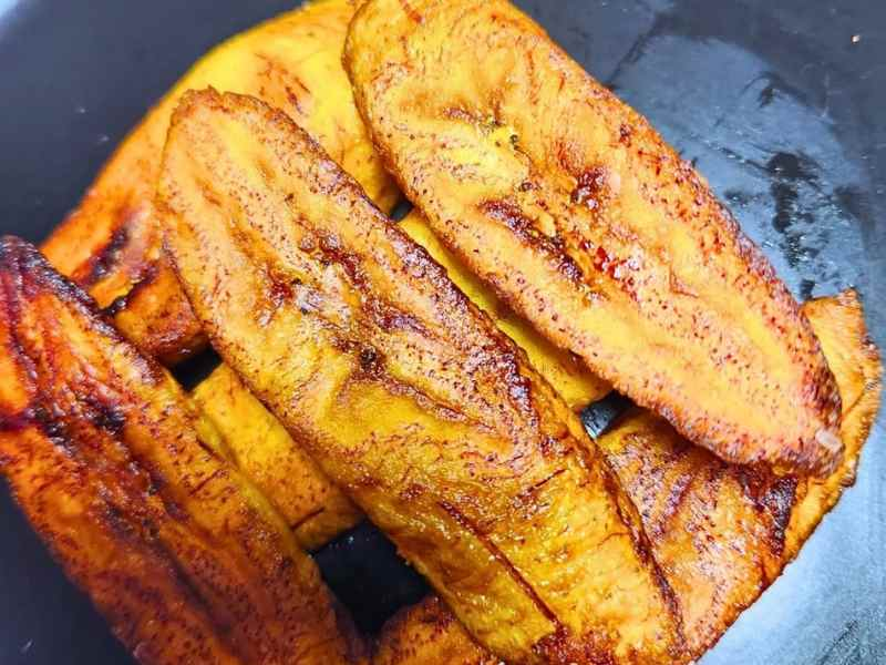 Fried Plantain Recipe - Anuri's Kitchen